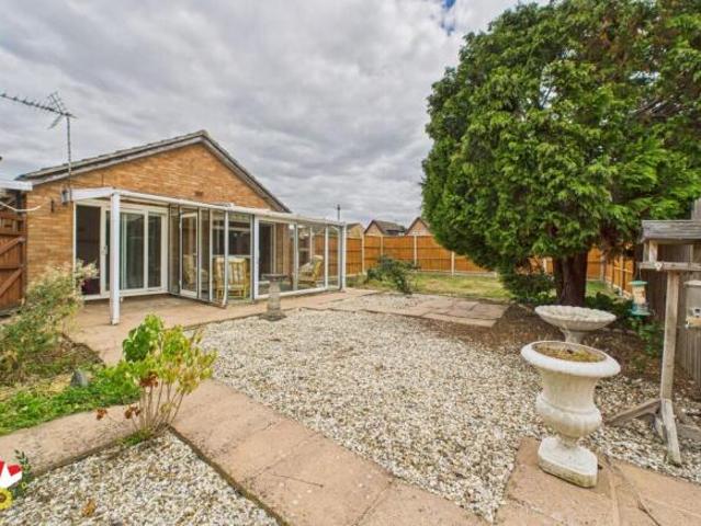3 bedroom detached bungalow for sale in Wheatway, Abbeydale, Gloucester, GL4