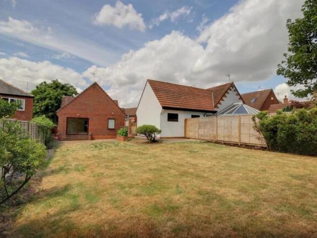 3 bedroom detached bungalow for sale in White House Close, Willerby, Hull, HU10