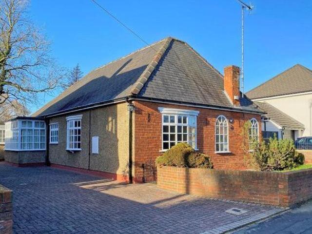 3 Bedroom Detached Bungalow For Sale In Willerby