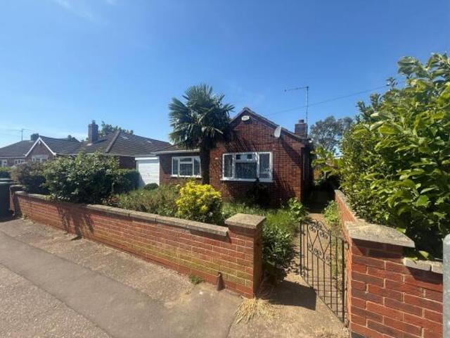 3 bedroom detached bungalow for sale in Wright Avenue, Peterborough, PE2