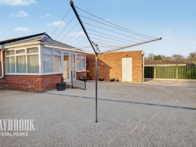 3 bedroom detached bungalow for sale in Wulfric Road, Eckington, S21