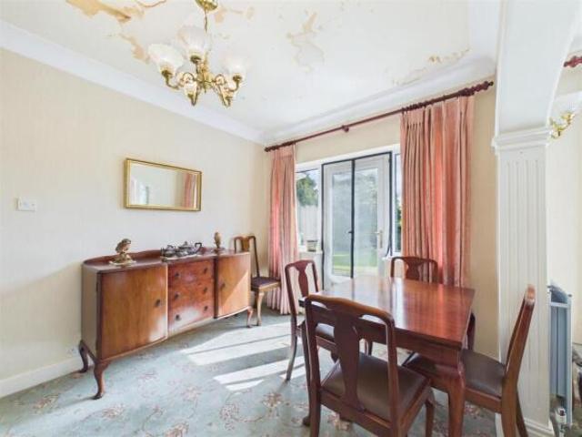 3 bedroom detached bungalow for sale in Townhead Road, Dore, Sheffield, S17