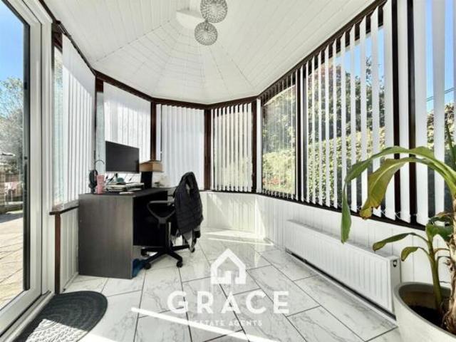 3 bedroom detached bungalow for sale in Temple Road, Ipswich, IP3