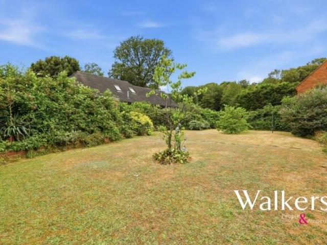3 bedroom detached bungalow for sale in The Birches, Brentwood, CM13