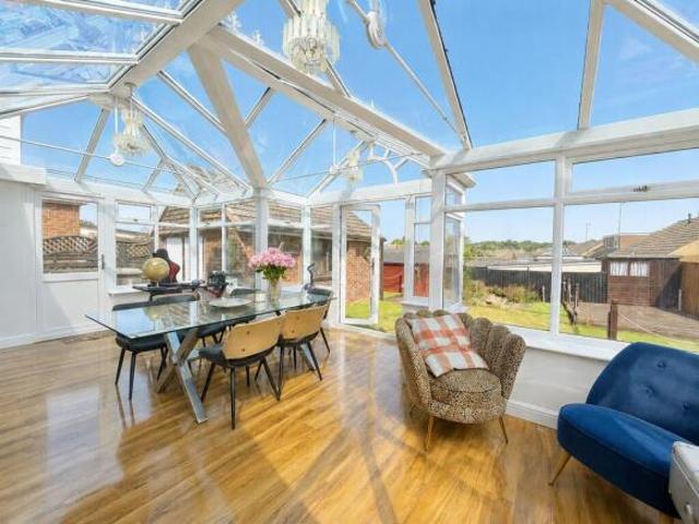 3 bedroom detached bungalow for sale in The Broadway, Swindon, SN25