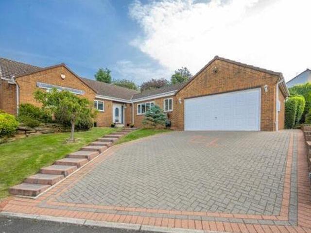 3 Bedroom Detached Bungalow For Sale In Tingley