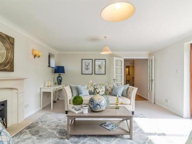 3 bedroom detached bungalow for sale in Verley Close, Woughton On The Green, Milton Keynes, MK6