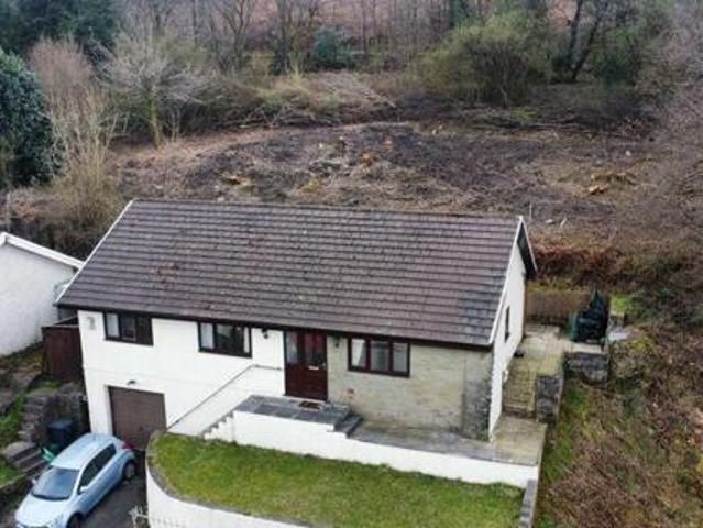 3 Bedroom Detached Bungalow For Sale In Victor Street, Mountain Ash