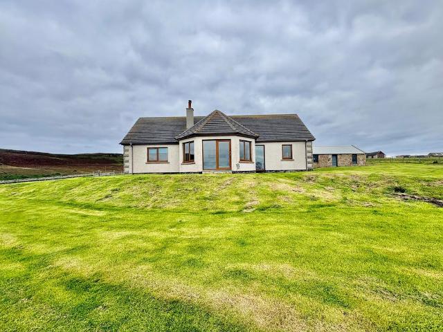3 bedroom detached bungalow to rent