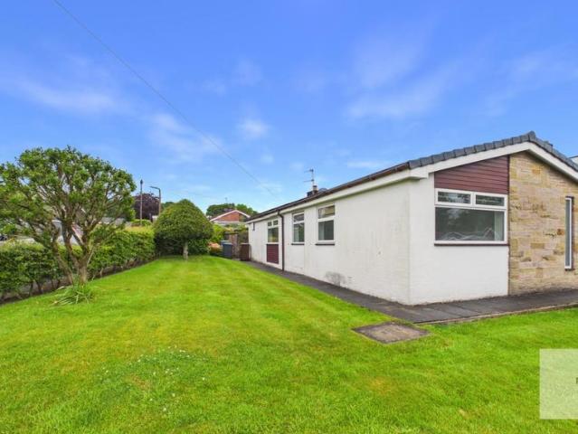 3 bedroom detached bungalow to rent