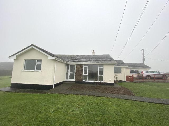 3 bedroom detached bungalow to rent
