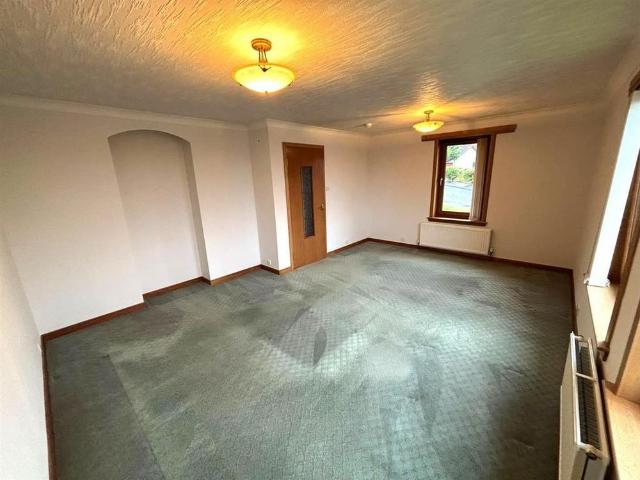 3 bedroom detached bungalow to rent