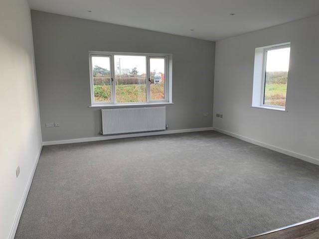 3 bedroom detached bungalow to rent
