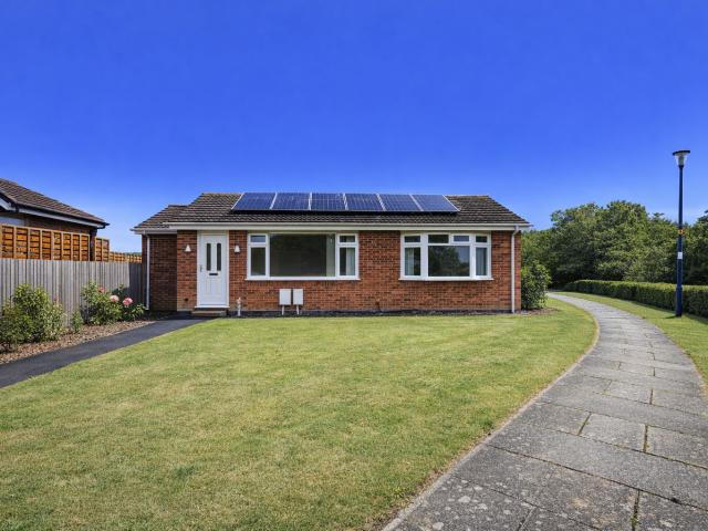3 bedroom detached bungalow to rent