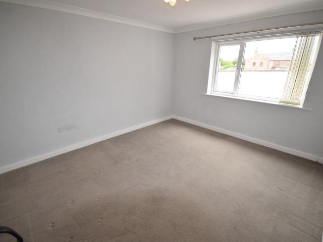 3 bedroom detached bungalow to rent