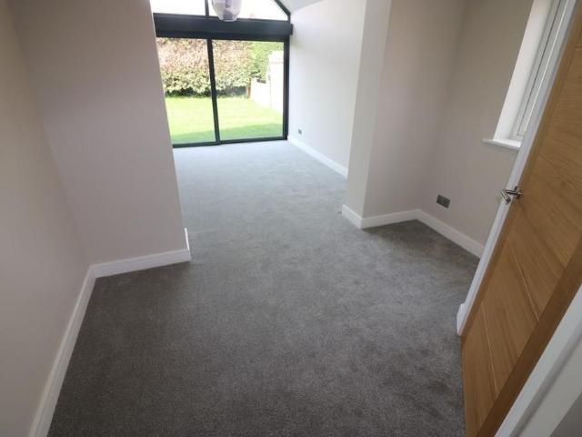 3 bedroom detached bungalow to rent
