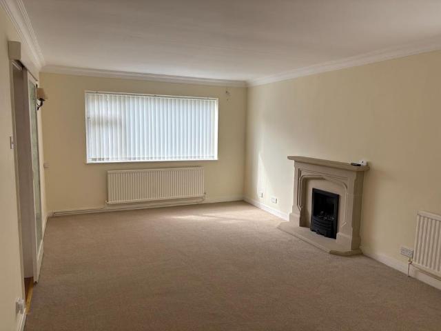 3 bedroom detached bungalow to rent