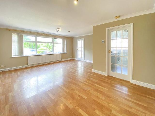 3 bedroom detached bungalow to rent