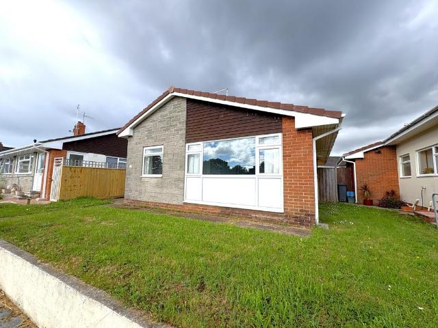 3 bedroom detached bungalow to rent