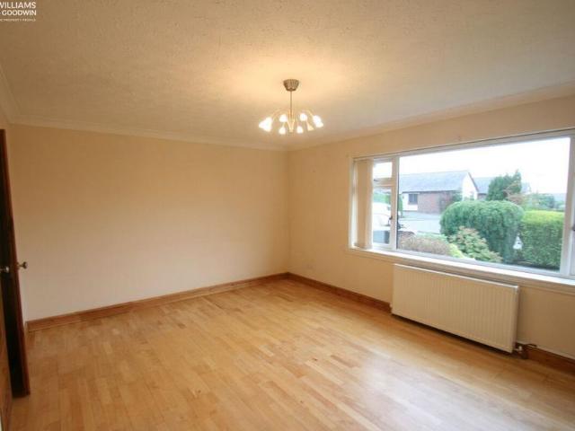 3 bedroom detached bungalow to rent