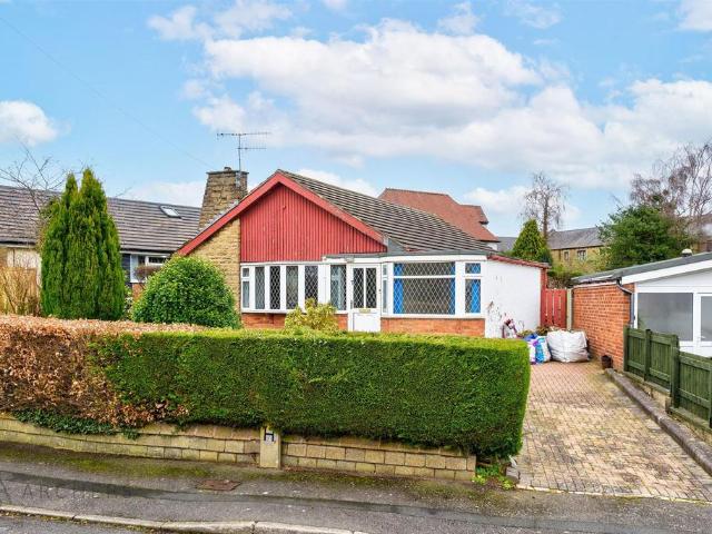 3 bedroom detached bungalow to rent