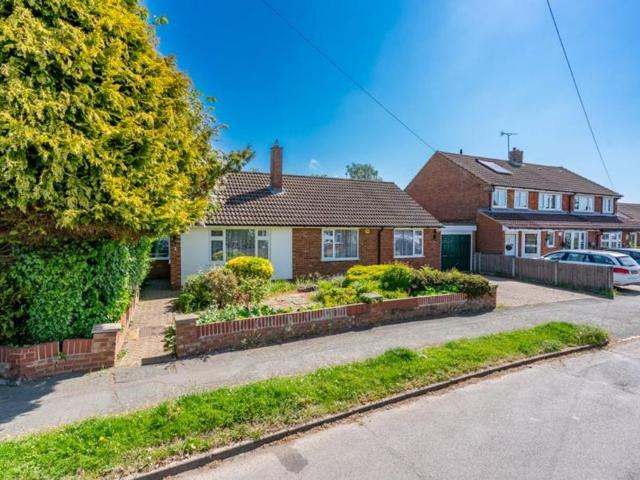 3 bedroom detached bungalow to rent