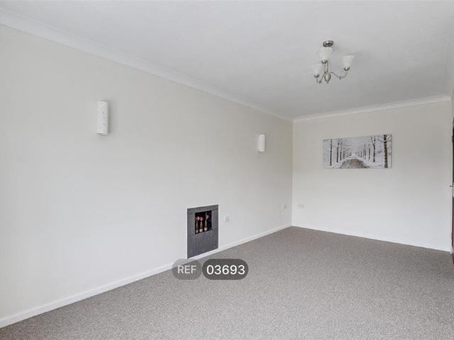 3 bedroom detached bungalow to rent