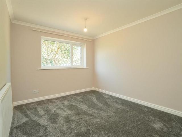 3 bedroom detached bungalow to rent
