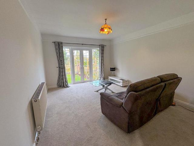 3 bedroom detached bungalow to rent