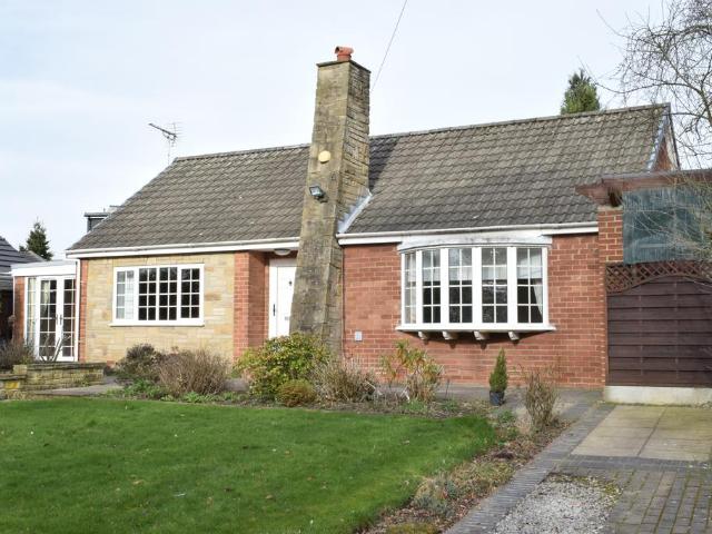 3 bedroom detached bungalow to rent