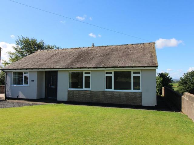 3 bedroom detached bungalow to rent