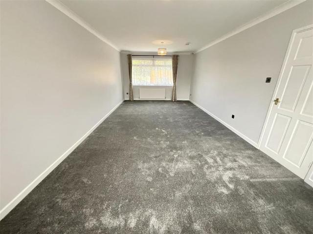 3 bedroom detached bungalow to rent
