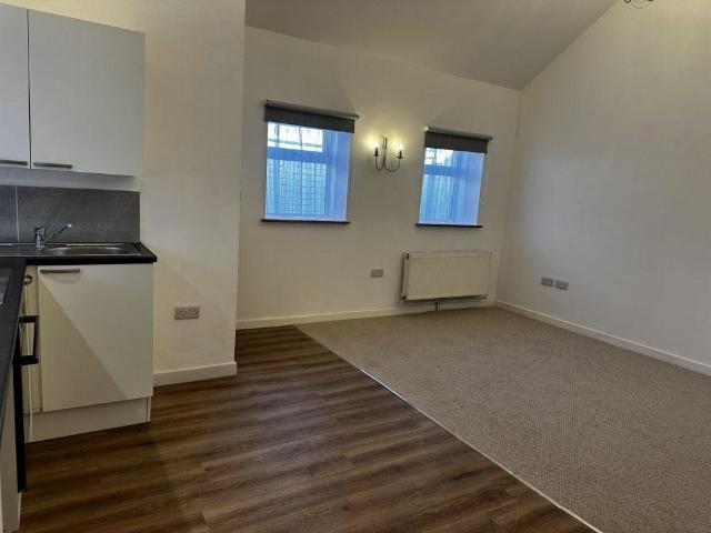 3 bedroom detached bungalow to rent