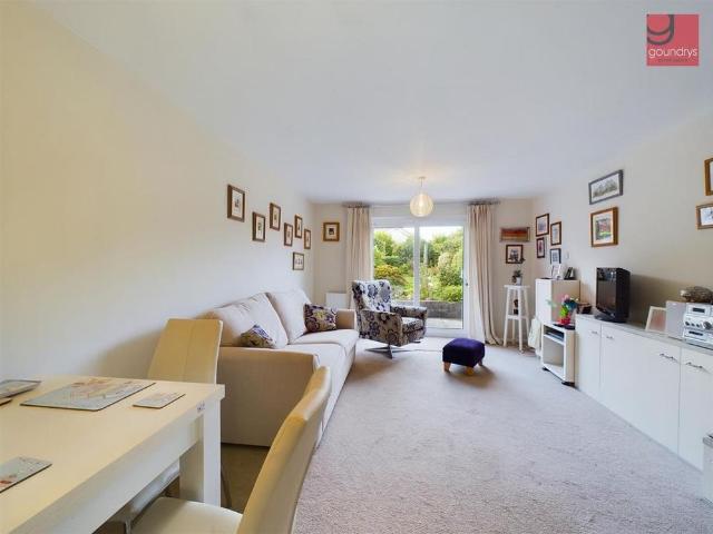 3 bedroom detached bungalow to rent