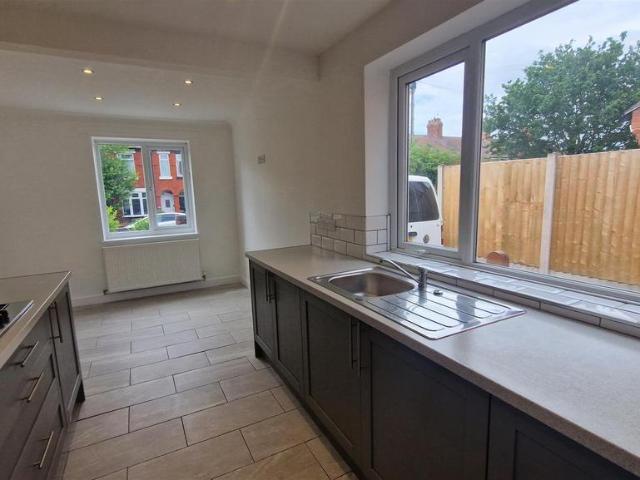 3 bedroom detached bungalow to rent