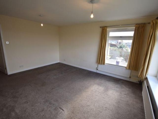 3 bedroom detached bungalow to rent