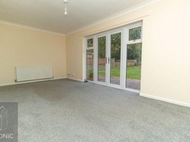 3 bedroom detached bungalow to rent