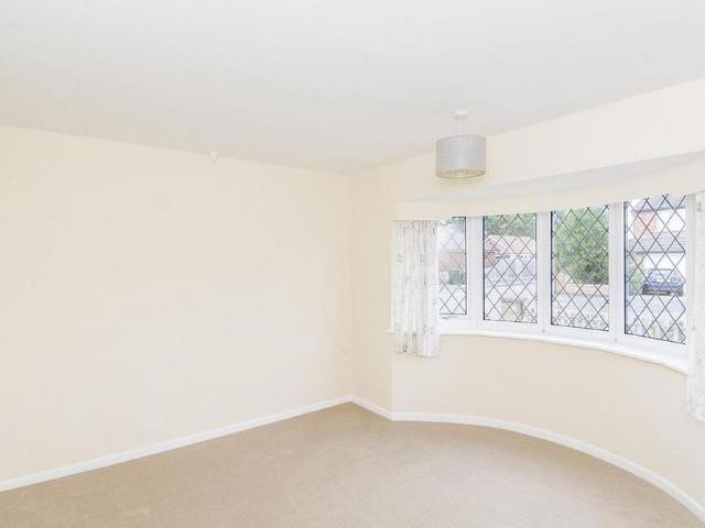 3 bedroom detached bungalow to rent