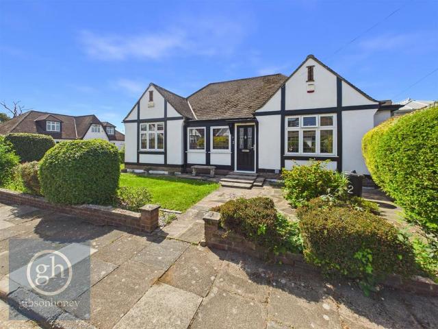 3 bedroom detached bungalow to rent