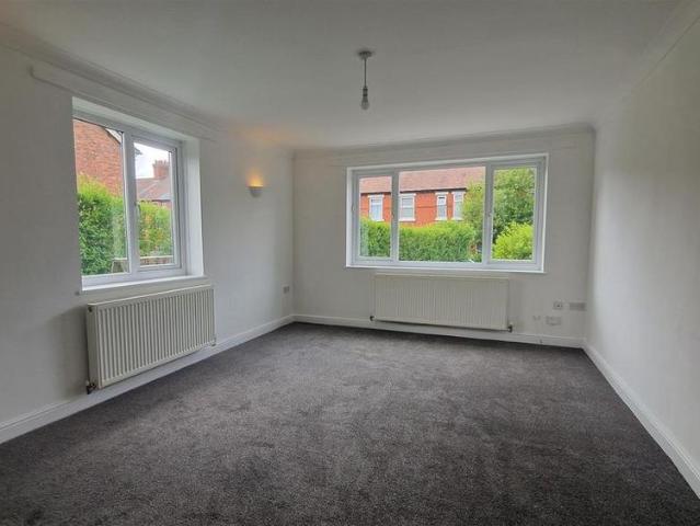 3 bedroom detached bungalow to rent