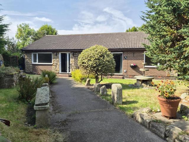 3 bedroom detached bungalow to rent