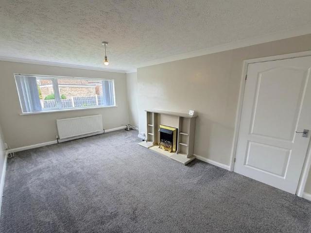 3 bedroom detached bungalow to rent