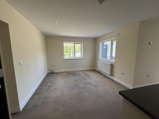 3 bedroom detached bungalow to rent