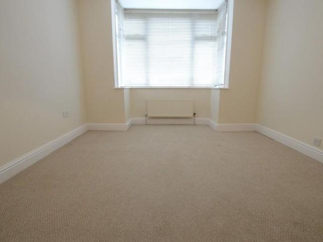 3 bedroom detached bungalow to rent