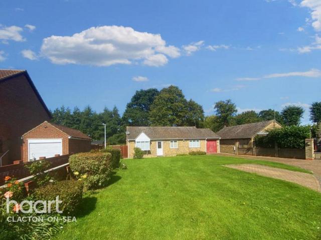 3 bedroom detached bungalow to rent
