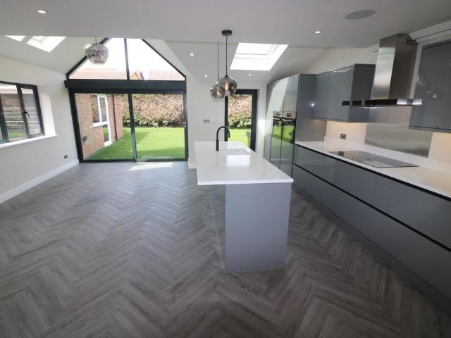 3 bedroom detached bungalow to rent