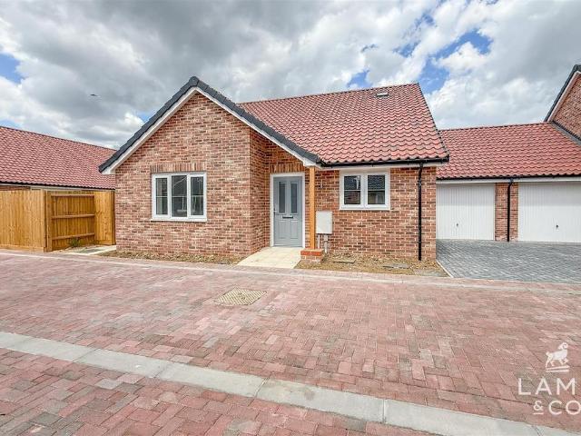 3 bedroom detached bungalow to rent
