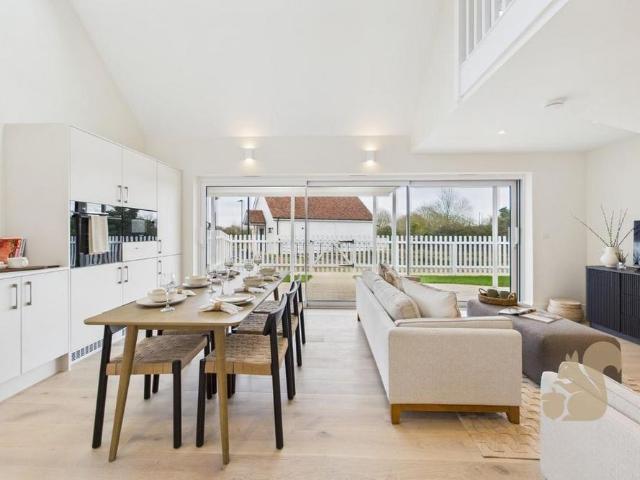 3 bedroom detached bungalow to rent