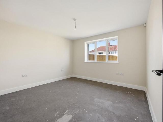3 bedroom detached bungalow to rent