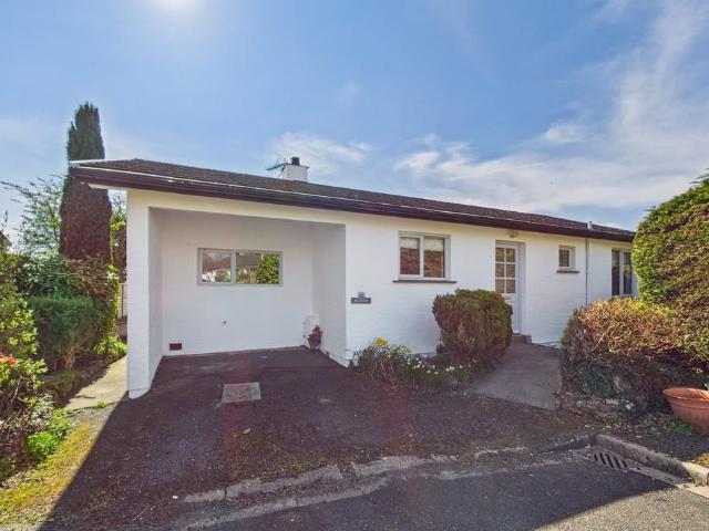 3 bedroom detached bungalow to rent